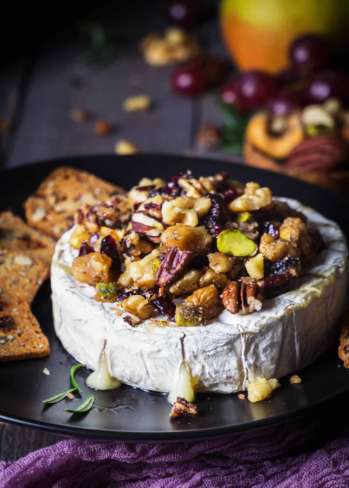 Easy Nuts and Cranberries Baked Brie [without puff pastry]